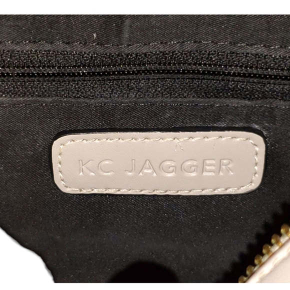 KC Jagger | Bags | Kc Jagger Crossbody Purse Shoulder Bag Beige Taupe ...